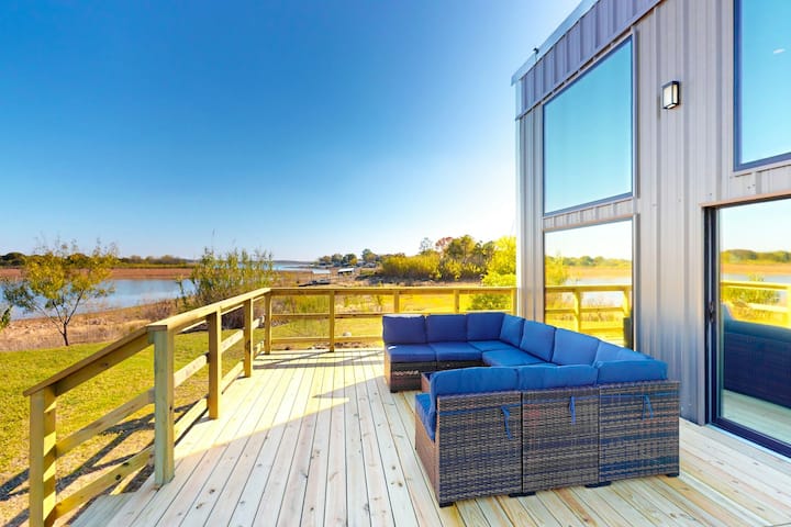 4 Br Lakefront House With Private Patio And Wifi - Breckenridge, TX