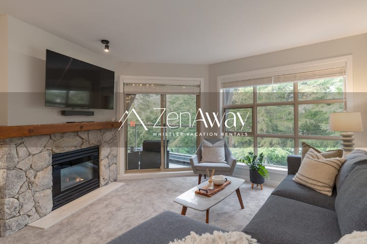 Zenaway| Top Floor Reno'd 1 Br Ski In-out | Aspens - Whistler