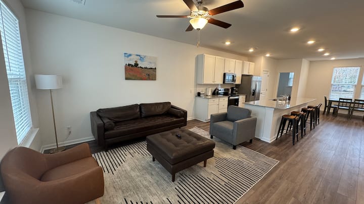 Cozy Beds, Great Location, Wi-fi - Goose Creek