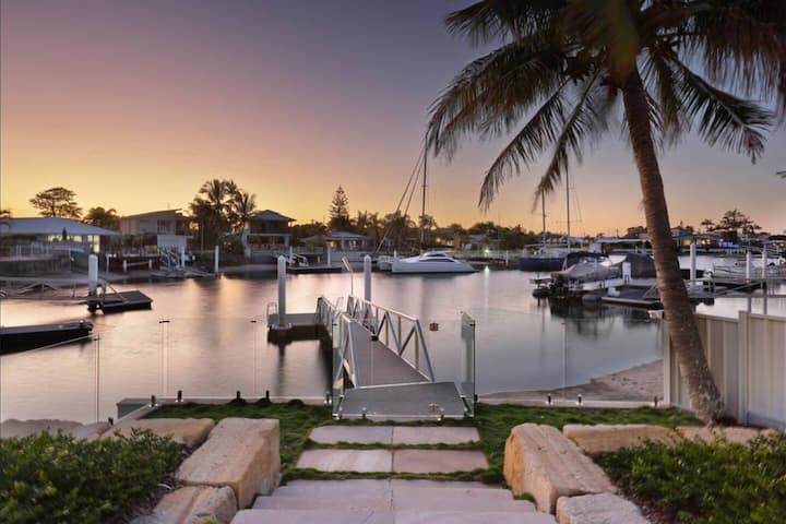 Thenix5 Sunshine Coast - Mooloolaba
