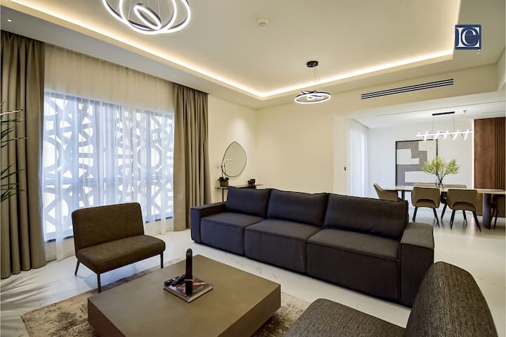 Spacious 3-bedroom Apartment In Jbr With Lake View - Dubai Marina