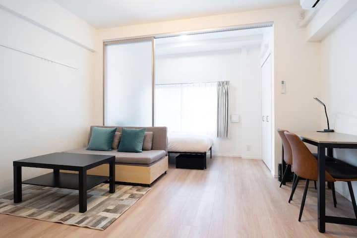 Spacious 2ldk /Balcony /Bright And Sunny Room /F02 - 中央區
