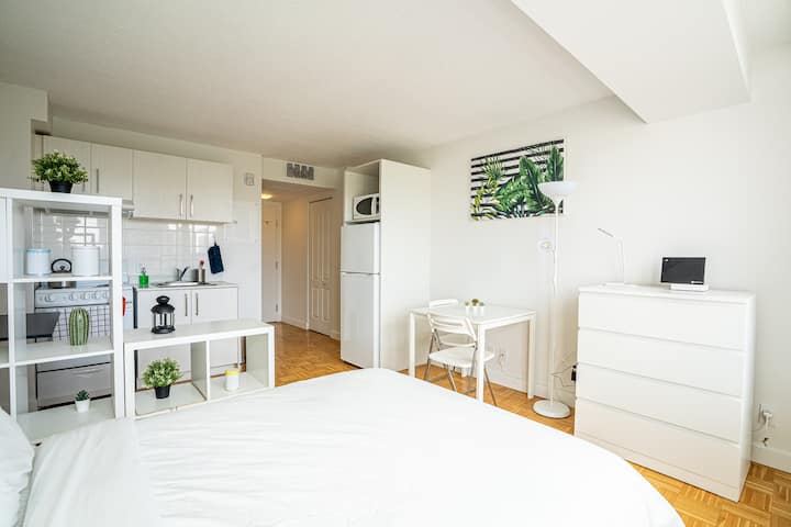Dorchester Balcony Retreat - 拉薩爾