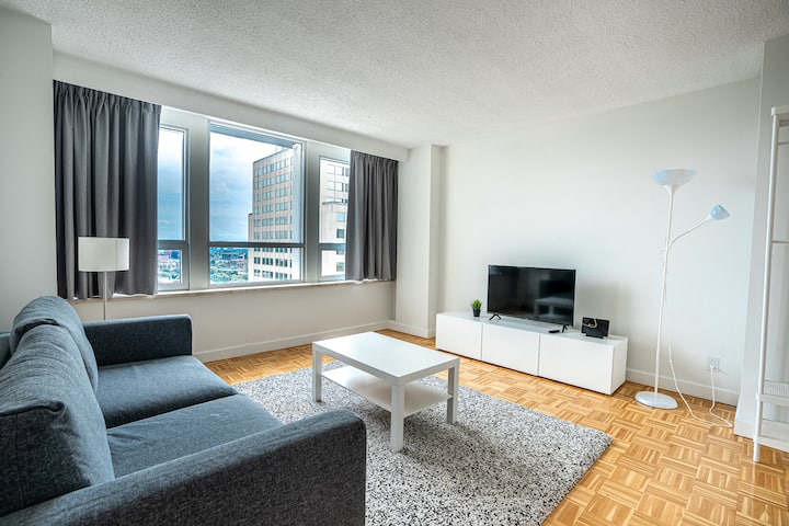 Dorchester Luxe One-bedroom - Montreal