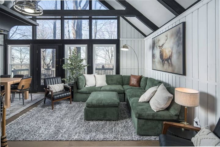 Classic Cabin-near Slopes-hot Tub, Pet-friendly - Beech Mountain, NC