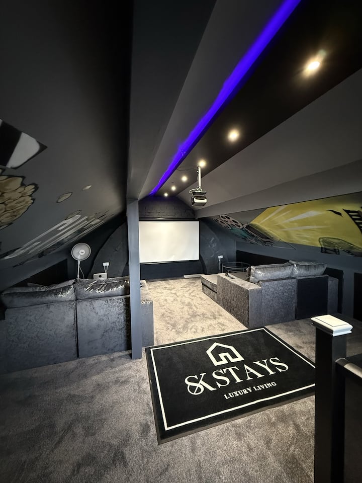 Sk Stays Luxury Home Jacuzzi Bath & Cinema Room - Haworth