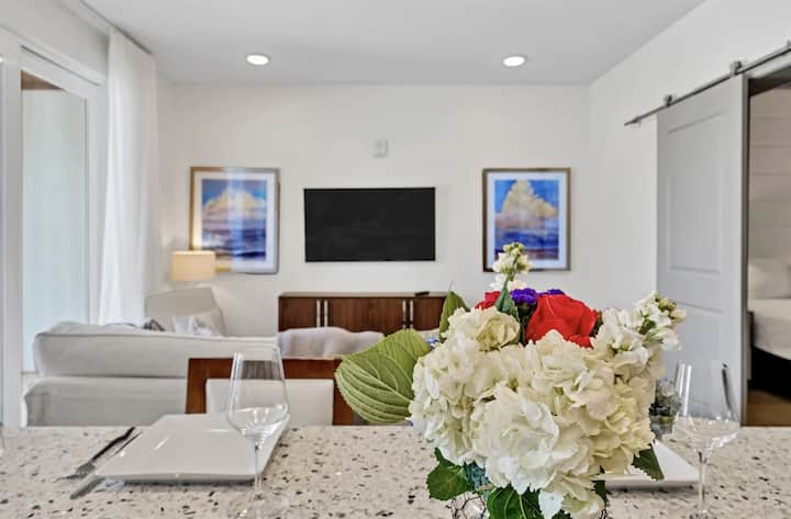 The Pointe Sea Paradise123 2br/ 2 Ba! Hot Tub! - Rosemary Beach, FL