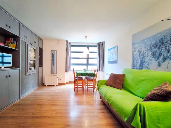 A Pie De Pistas De La Molina, La Mejor Ubicación - Bagà