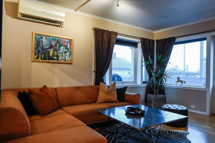 Stilfull Leilighet | Nordlysutsikt | Ac | Sentrum - Tromsø