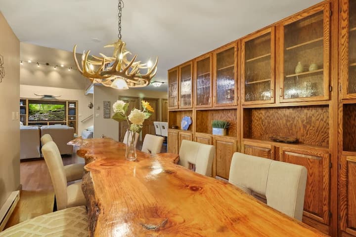 A-frame Of Mind: Mountain Escape - Beech Mountain, NC