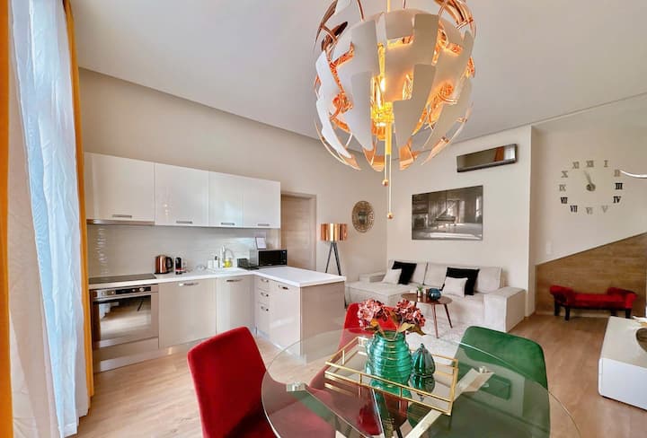 Elegant 3br/2ba | Ruin Bar & Newyorkcafé | Central - Budapest