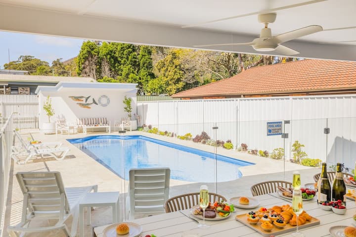 Shoal Shack 72, 72 Tomaree Rd - Pool, Pet Friendly - Nelson Bay