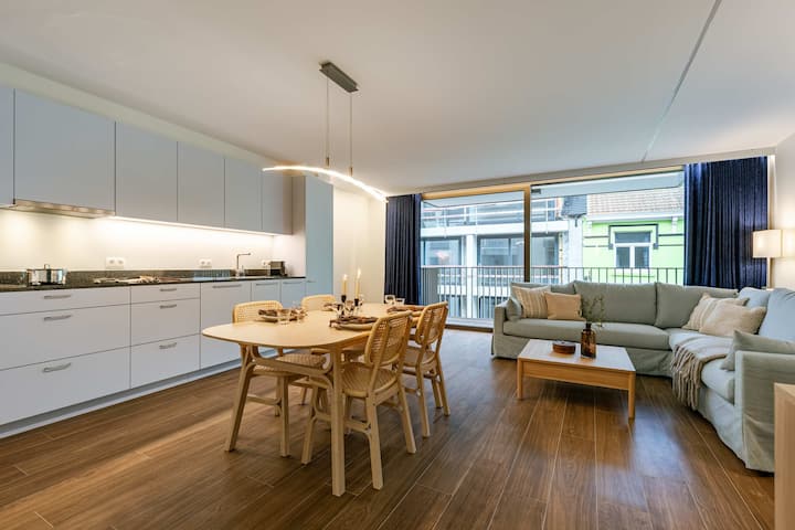 Huswell - Modern Apartment In City Center - Blankenberge