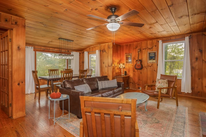 Hilltop Haven - Brevard, NC