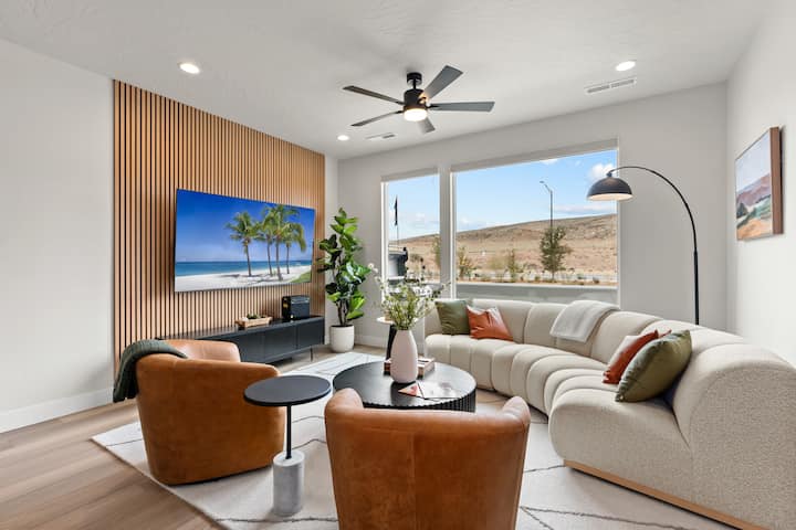 Eagle's Landing: A Desert Escape To Zion - St. George, USA