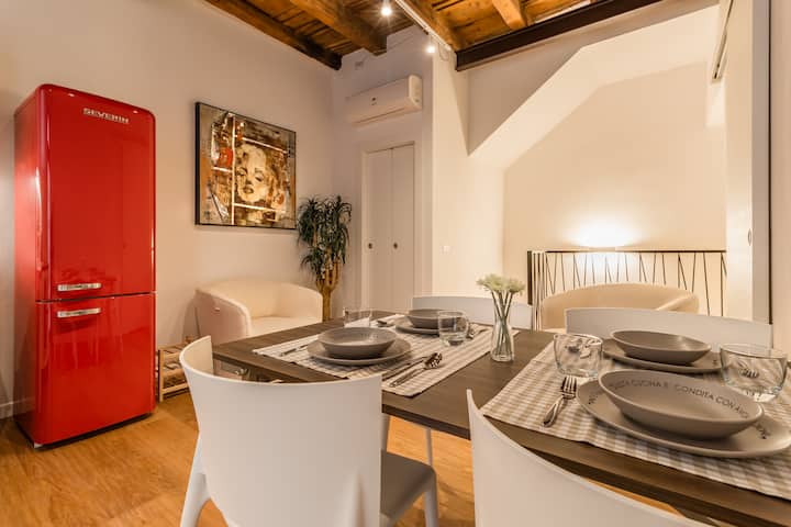 Renovated Historic Apartment - Verona