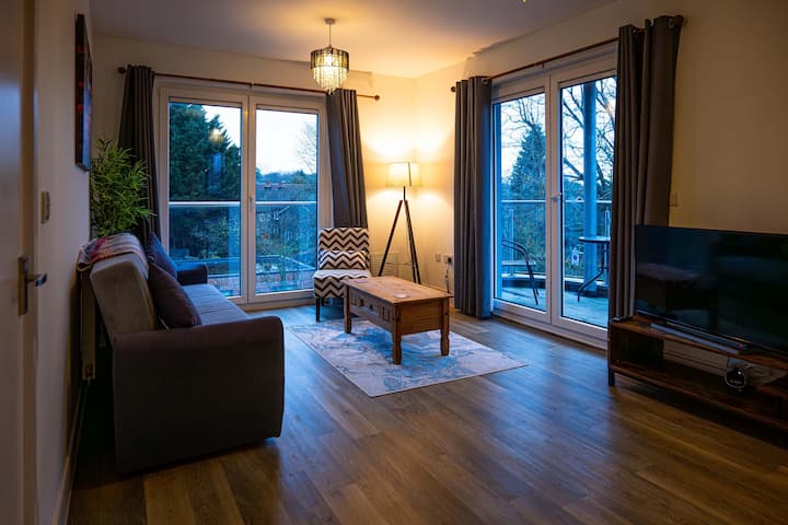 Fabulous 2 Bedroom Apartment In Crawley - Crawley