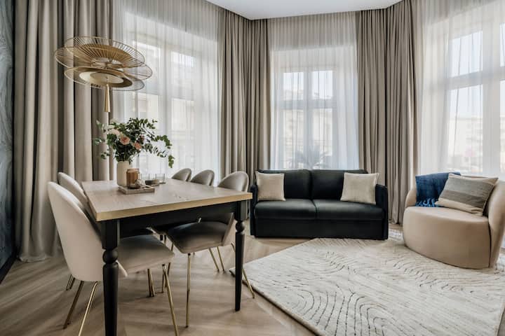 Superior Two-bedroom With Modern Elegance - Cracovie