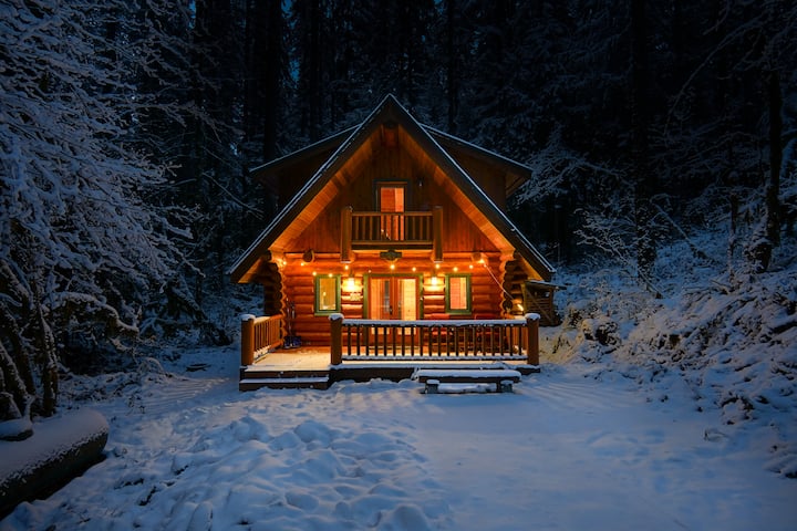 Escape To Tranquility: Unwind In Nature's Embrace - Glacier, WA