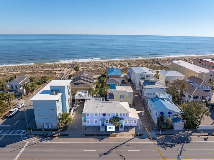 Beachside Compound W/ Private Pool, Roof Deck - Tybee Island, GA