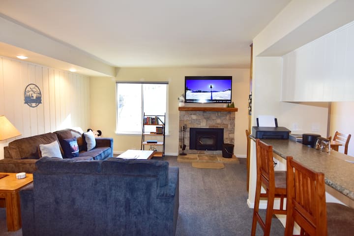 Seasons 4 #111 Downstairs Near The Village - Mammoth Lakes