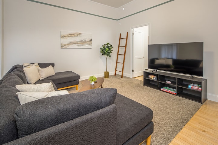 New Downtown Bozeman Loft - Bozeman, MT