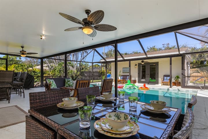 5 Bdrm/3 Bath/naples Luxury/htd Pool/nr Beach/pets - Naples, FL