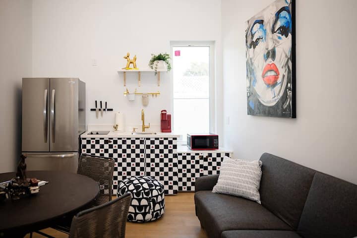 Charming 1br Near Airport & Studios , Ev - Burbank, CA