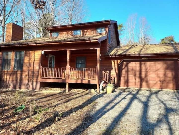 Cozy And Comfy With Lake Access - アンナ湖, VA