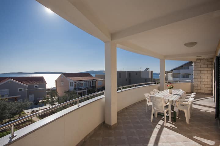 Apartments Vukičević - Four Bedroom Apartment With - Šibenik