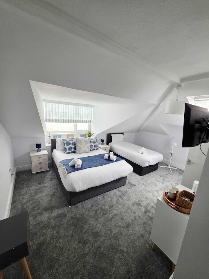 Triple-standard-sdb Privée Avec Douche-vue Sur Mer - Criccieth