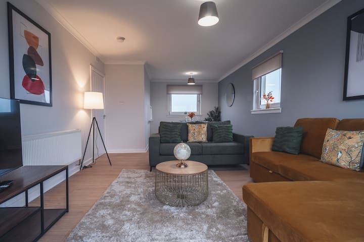 Refreshing Modern Apartment In South Lanarkshire - Strathaven