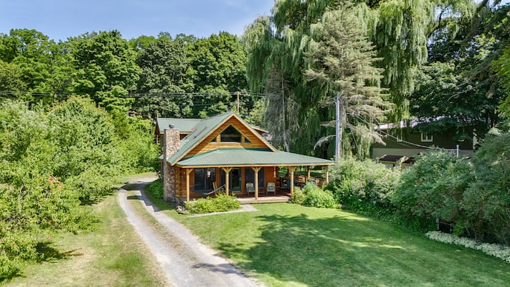 Absolutely Shore - Relax At Nearby Seneca Lake! - Watkins Glen, NY