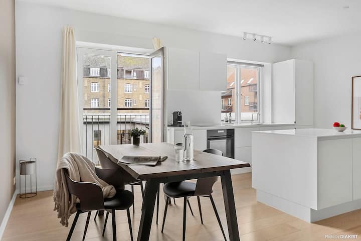 Bright & Inviting Apartment Near Aros Art Museum - Aarhus