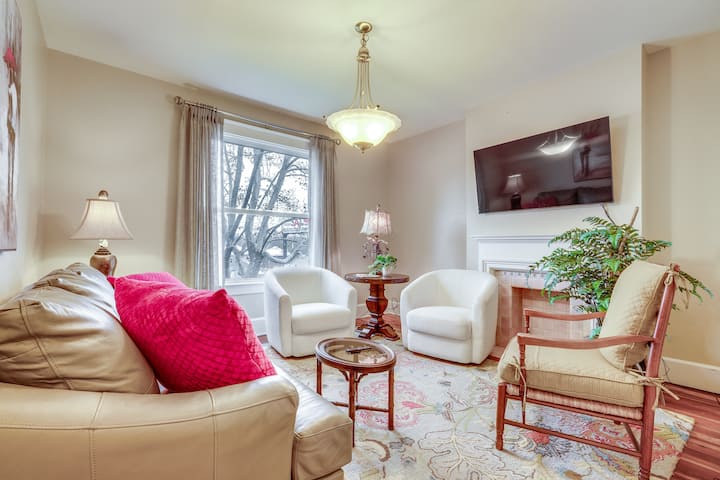Walk To Garden & Restaurants: Zanesville Apartment - Dillon State Park, Nashport