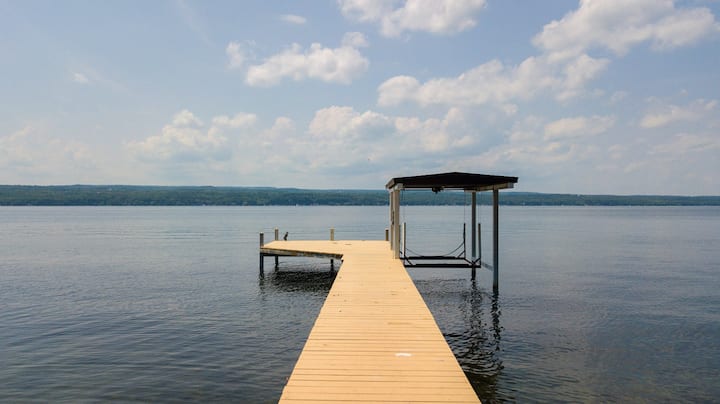 Stowaway - Peaceful Lakeside Chalet! - Lodi, NY
