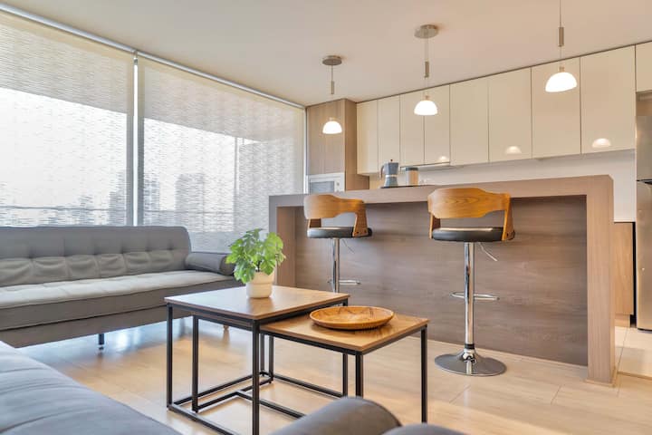 Large, Great View 2bedr. 2bath - Las Condes