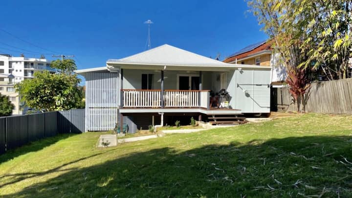 Blue Beach House - Sunshine Coast