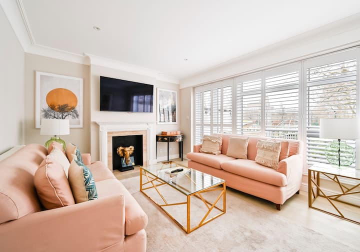 Modern Chelsea Townhouse W/ Roof Terrace & Parking - Chelsea