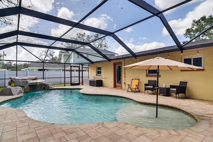 Pool & Patio Paradise! Largo Escape 4 Mi To Beach - Largo, FL