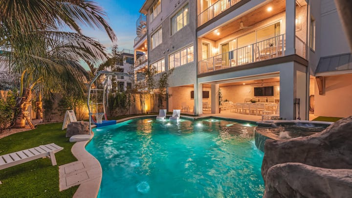 Private Beach. Rock Wall. Pool W/ Zip Line & Slide - Siesta Key, FL