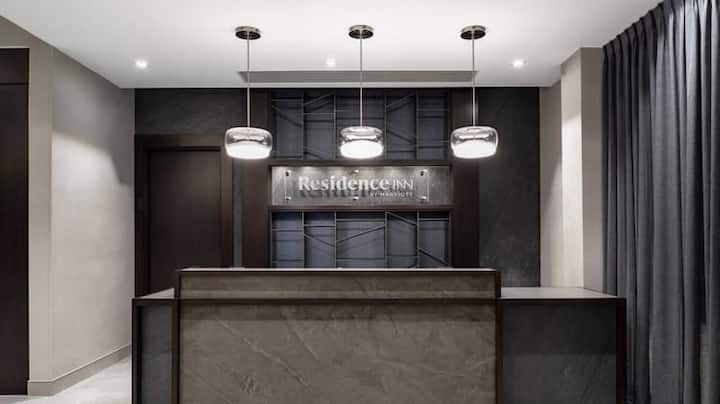 Close To Campuses & Large Mall With Dining Options - Framingham, MA