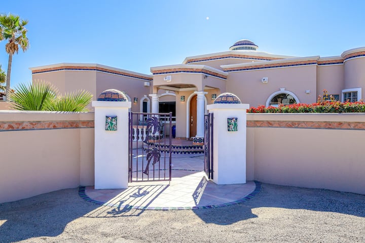 Castillo De Arena 5 Bedroom, 3 Bath Beach Front Ho - Puerto Peñasco