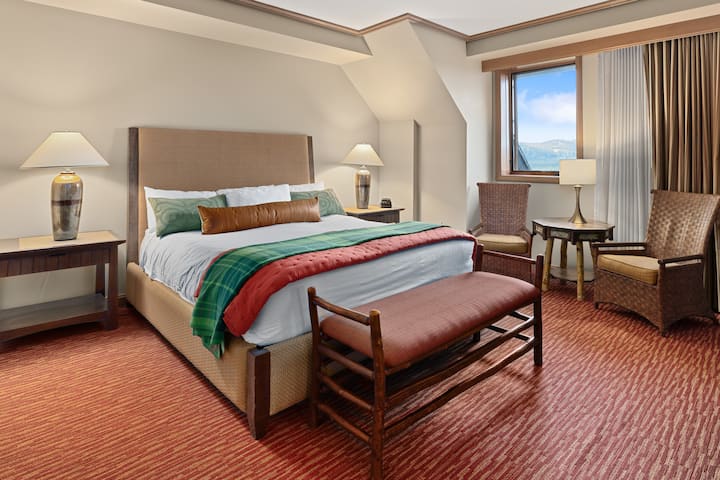 New! Luxury Penthouse Suite |Panoramic View - Cle Elum, WA