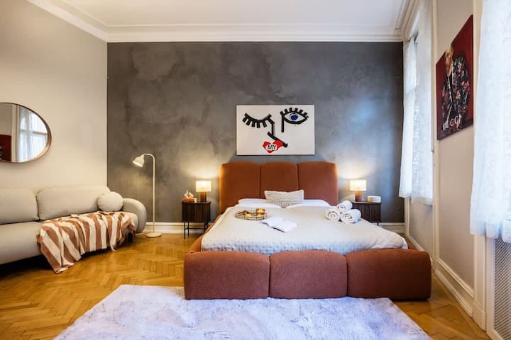 Hidden Gem By Dohany Synagogue & Fashion Street - Budapeste