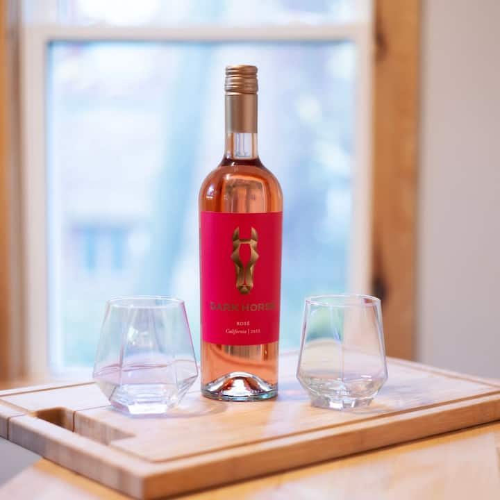 Large 5/4 Near Medina Square & Industrial Parks! - Medina, OH