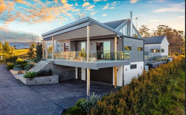 Magnolia House - Kurrajong