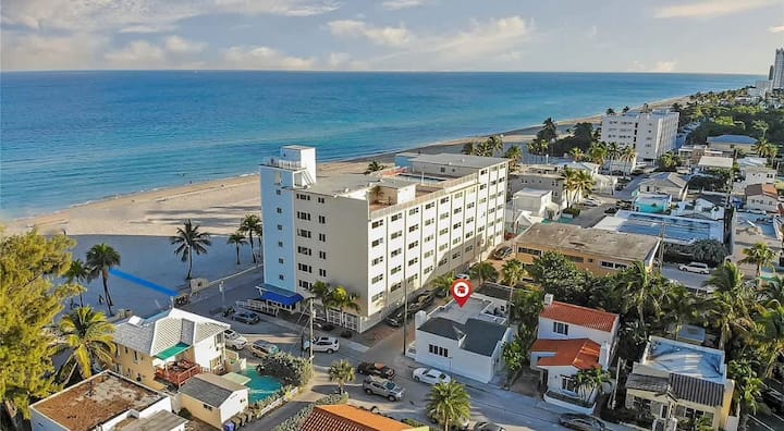 Casa Roselle 3 Bedrooms - Hollywood, FL