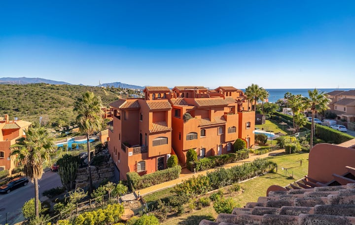 Beautiful Home In Estepona With Wifi - Casares