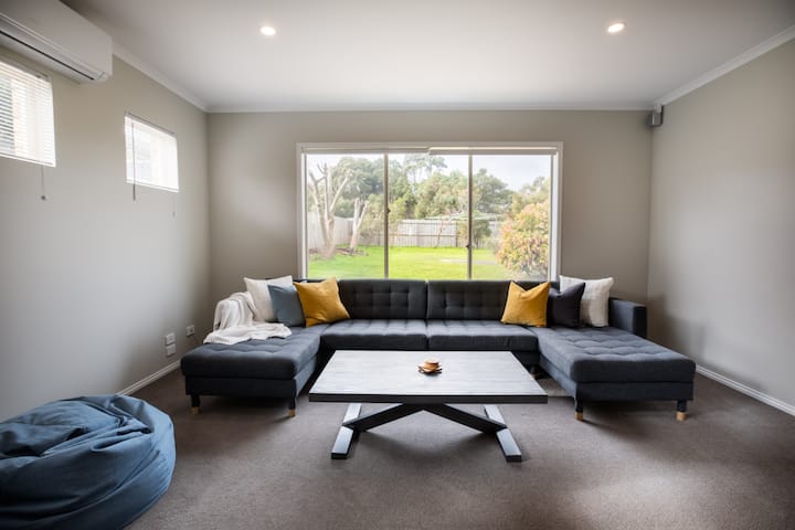 Daintree Family Getaway, Huge Yard, A/c, Heating - 吉朗